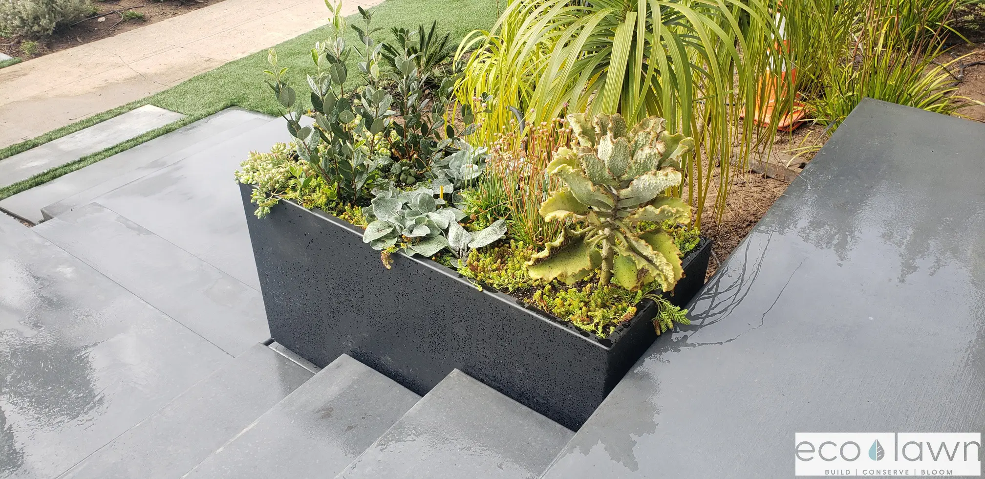Custom Outdoor Planter Boxes | PlanterCraft